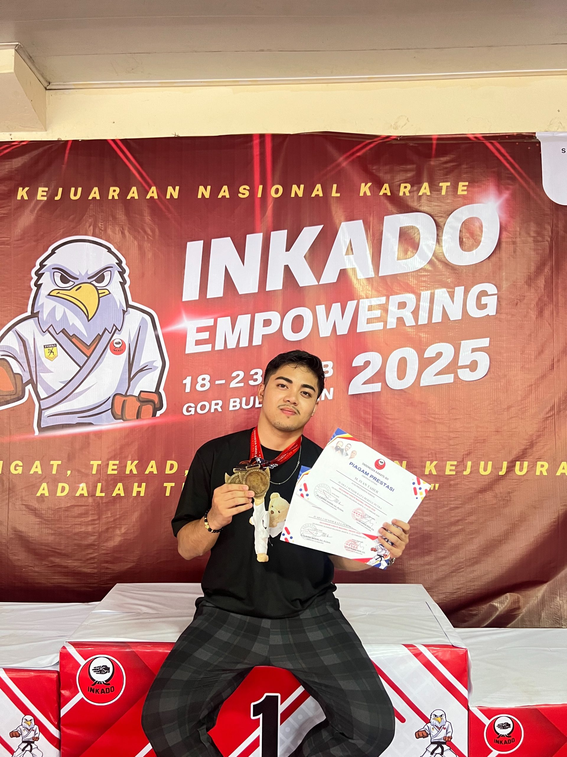 Mahasiswa FH Undip Berjaya di Kejuaraan Nasional Karate Indonesia ...